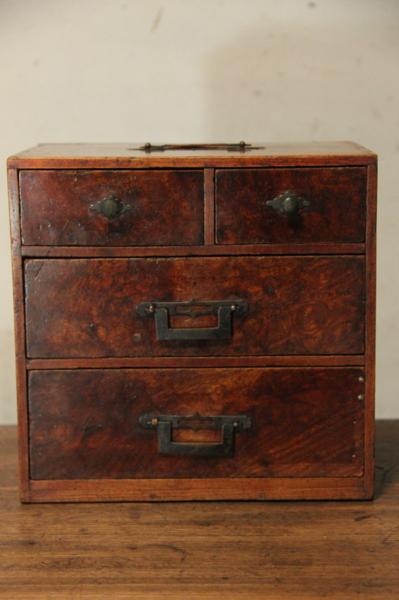 E991 欅針箱 無垢板 時代箱 収納箱 裁縫箱 道具箱(ソーイングボックス)｜売買されたオークション情報、yahooの商品情報をアーカイブ公開 - オークファン（aucfan.com）