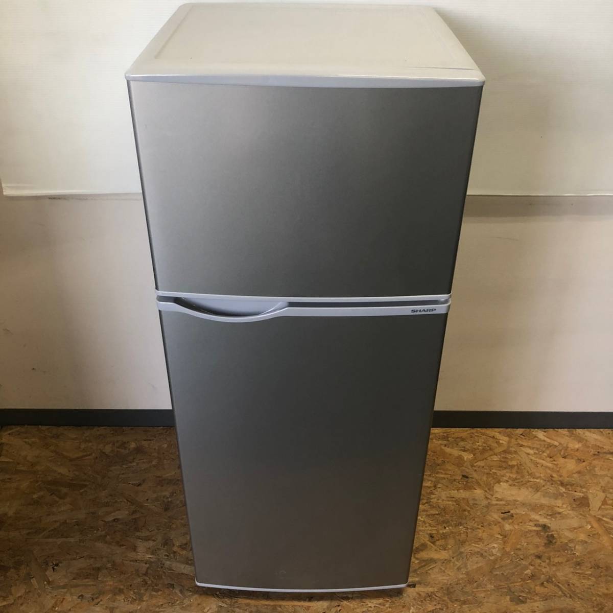 SHARP シャープ ノンフロン 冷凍 冷蔵庫 容量128L 冷蔵室34L 冷凍室94L SJ -H13E-S 2019年製.(100リットル～)｜売買されたオークション情報、yahooの商品 ...