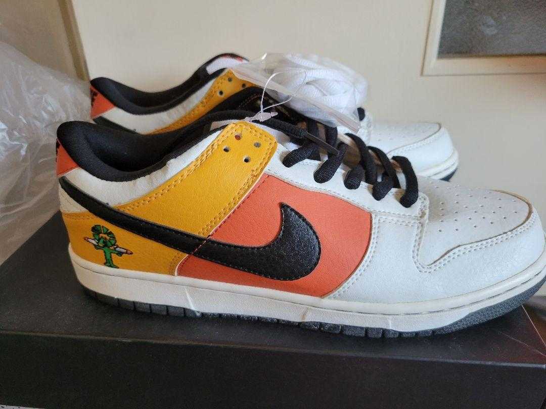 NIKE dunk low sb raygun(28.0cm)｜売買されたオークション情報、yahooの商品情報をアーカイブ公開 ...