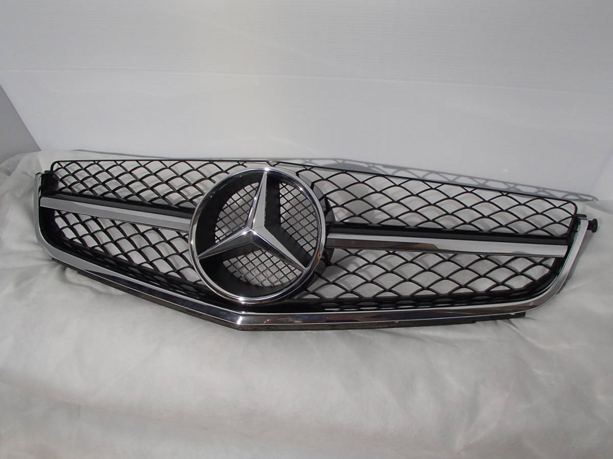 メルセデスベンツ 純正品 AMG C63 W204 後期 フロント グリル A2048802483 ラジエターグリル Mercedes ...