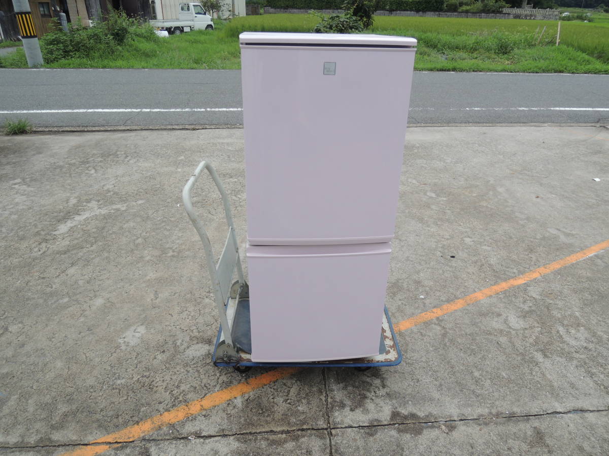 シャープ SHARP 2ドア ノンフロン冷蔵庫 137L 2016年製 SJ-14E3-KP /管理：8287(100リットル～)｜売買されたオークション情報、yahooの商品情報をアーカイブ ...