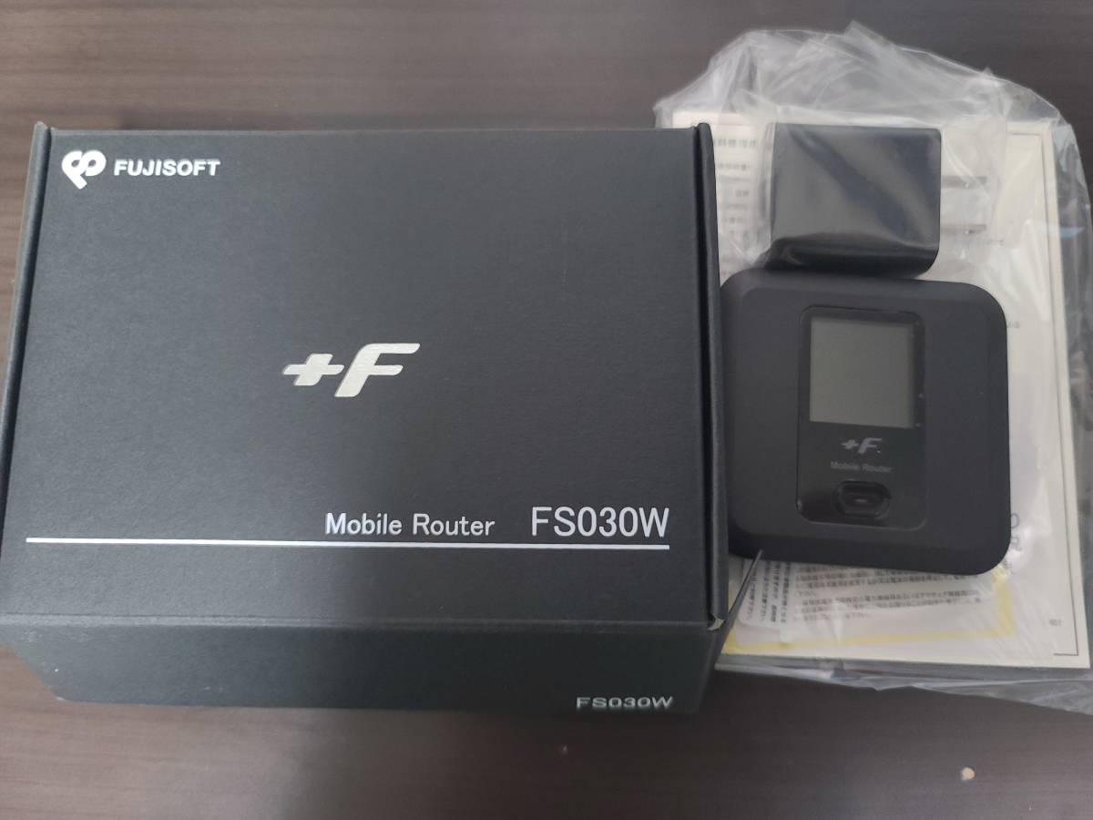 FUJISOFT FS030W 富士ソフト モバイルルーター FS030W(ルーター)｜売買されたオークション情報、yahooの商品情報を ...