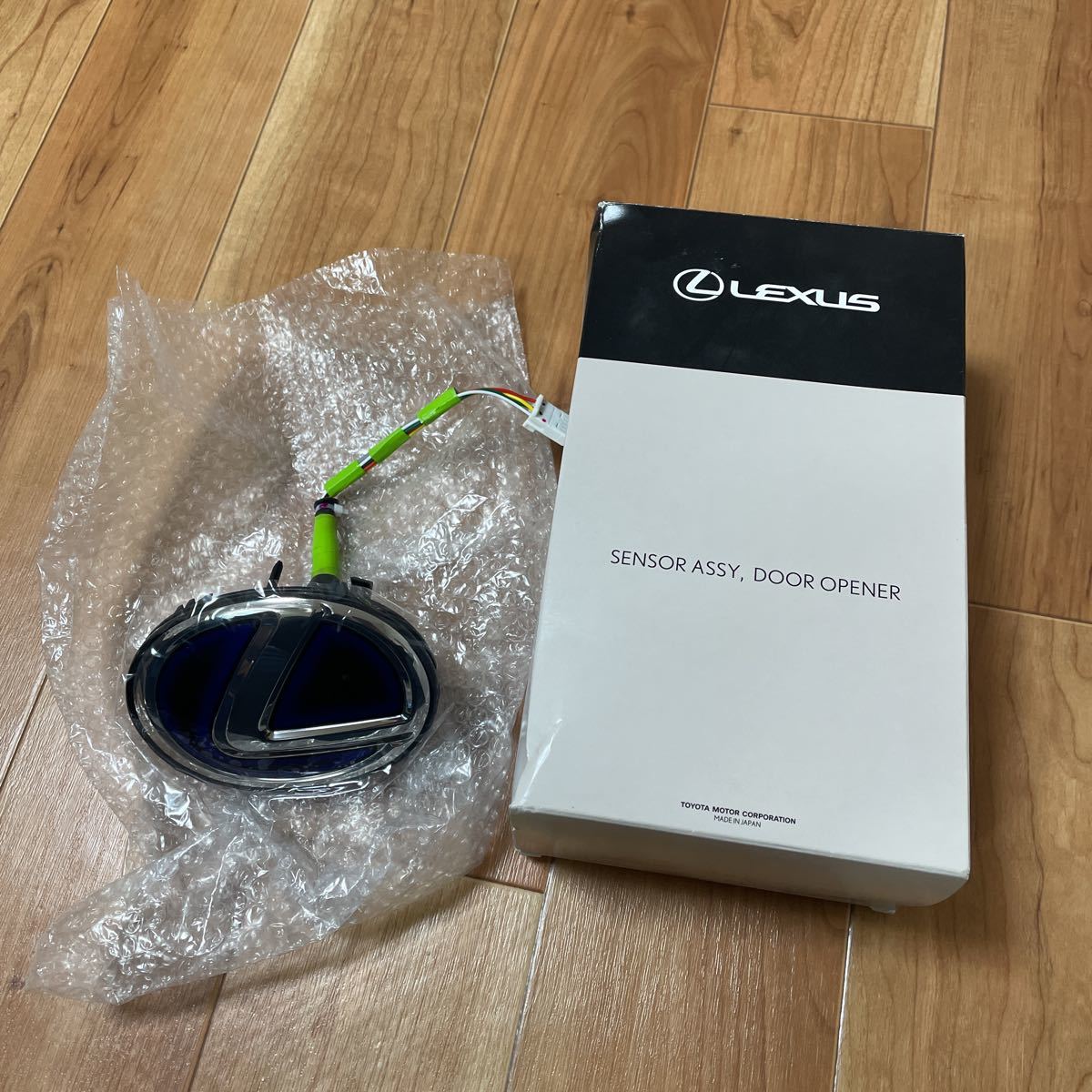 レクサス RX450h センサー エンブレム 891A0-48020-79 LEXUS レクサス純正 レクサスエンブレム フロントグリル ...