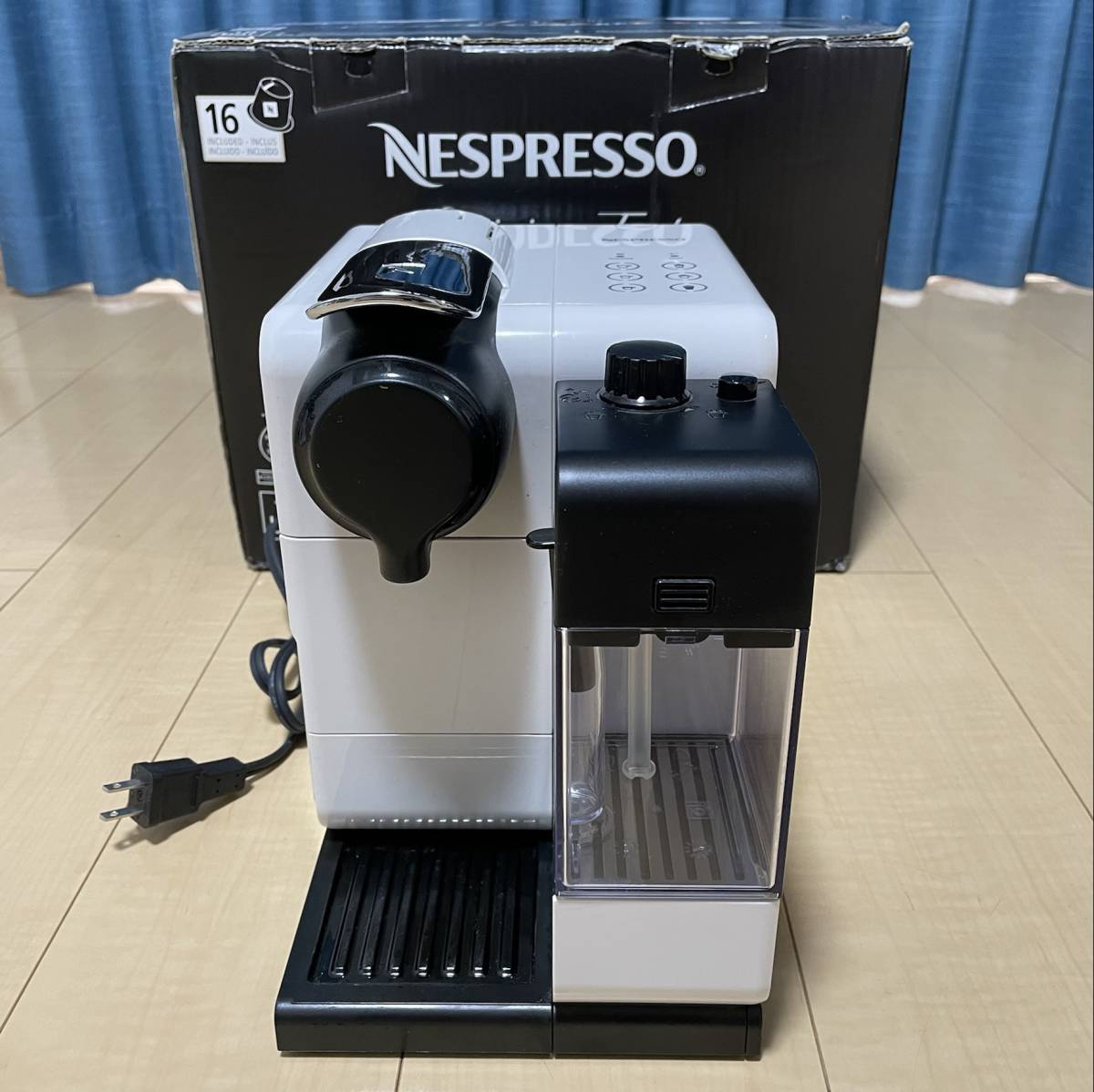 Nestle Nespresso F511-WH Lattissima touch カプセル式コーヒーメーカー ネスレ ネスプレッソ ラティ ...