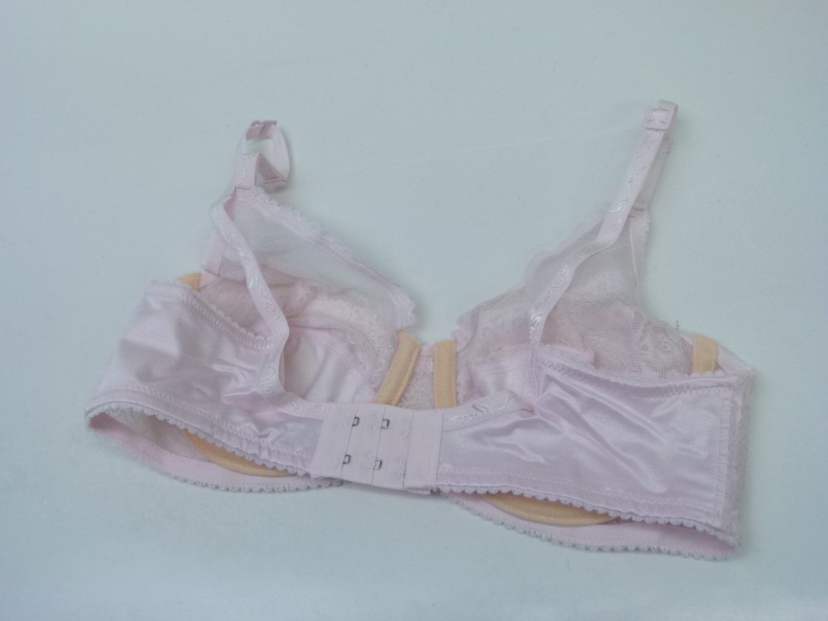 シャルレ 補正 FA131 ANCY ブラジャー A75 ピンク(Aカップ以下)｜売買されたオークション情報、yahooの商品情報をアーカイブ公開 - オークファン（aucfan.com）