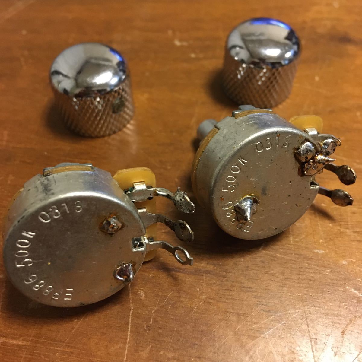 suhr standard sshに付いていたポット&ノブ(パーツ)｜売買されたオークション情報、yahooの商品情報をアーカイブ公開 - オークファン（aucfan.com）