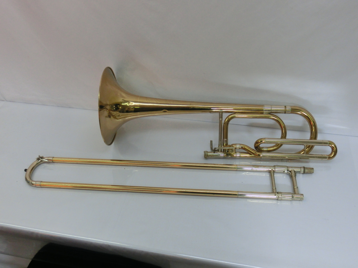 K607 CONN トロンボーン ELKHART IND USA 71H N11083 ケース付き 動作未確認 ジャンク扱い(トロンボーン ...