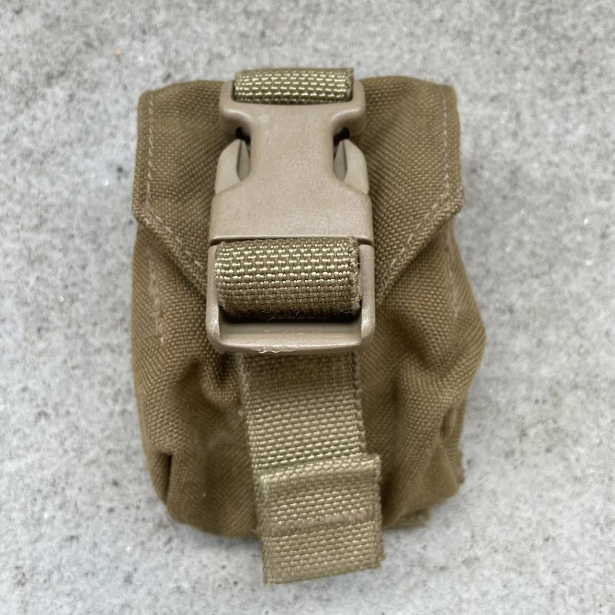 実物 放出品 EAGLE グレネード ポーチ コヨーテ ブラウン COY USMC SFLCS MLCS B(その他)｜売買されたオークション情報、yahooの商品情報をアーカイブ公開 ...