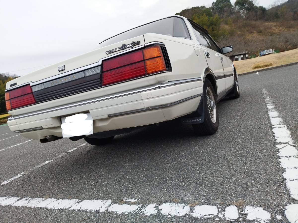 昭和59年式 日産 グロリア Y30 ブロアムターボ 2000cc(セドリック)｜売買されたオークション情報、yahooの商品情報をアーカイブ公開 - オークファン（aucfan.com）