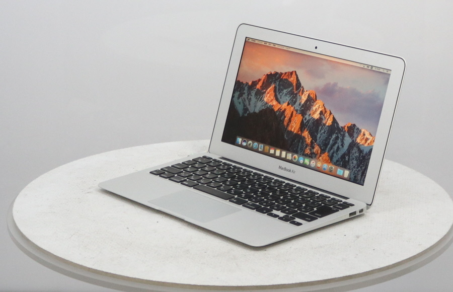 Apple MacBook Air Mid2011 A1370 macOS Core i5 1.6GHz 4GB 256GB SSD 現状品 ...
