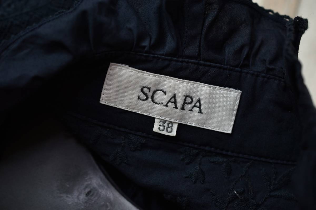 SCAPA スキャパ/刺繍柄入りブラウスシャツ 38 紺色(スキャパ)｜売買されたオークション情報、yahooの商品情報をアーカイブ公開 - オークファン（aucfan.com）