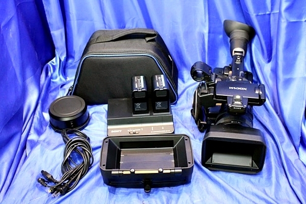SONY/ソニー 業務用 XDCAM メモリーカムコーダー PMW-160 / ワイドコンバージョンレンズ＆充電器他付属 38975Y(プロ用 ...