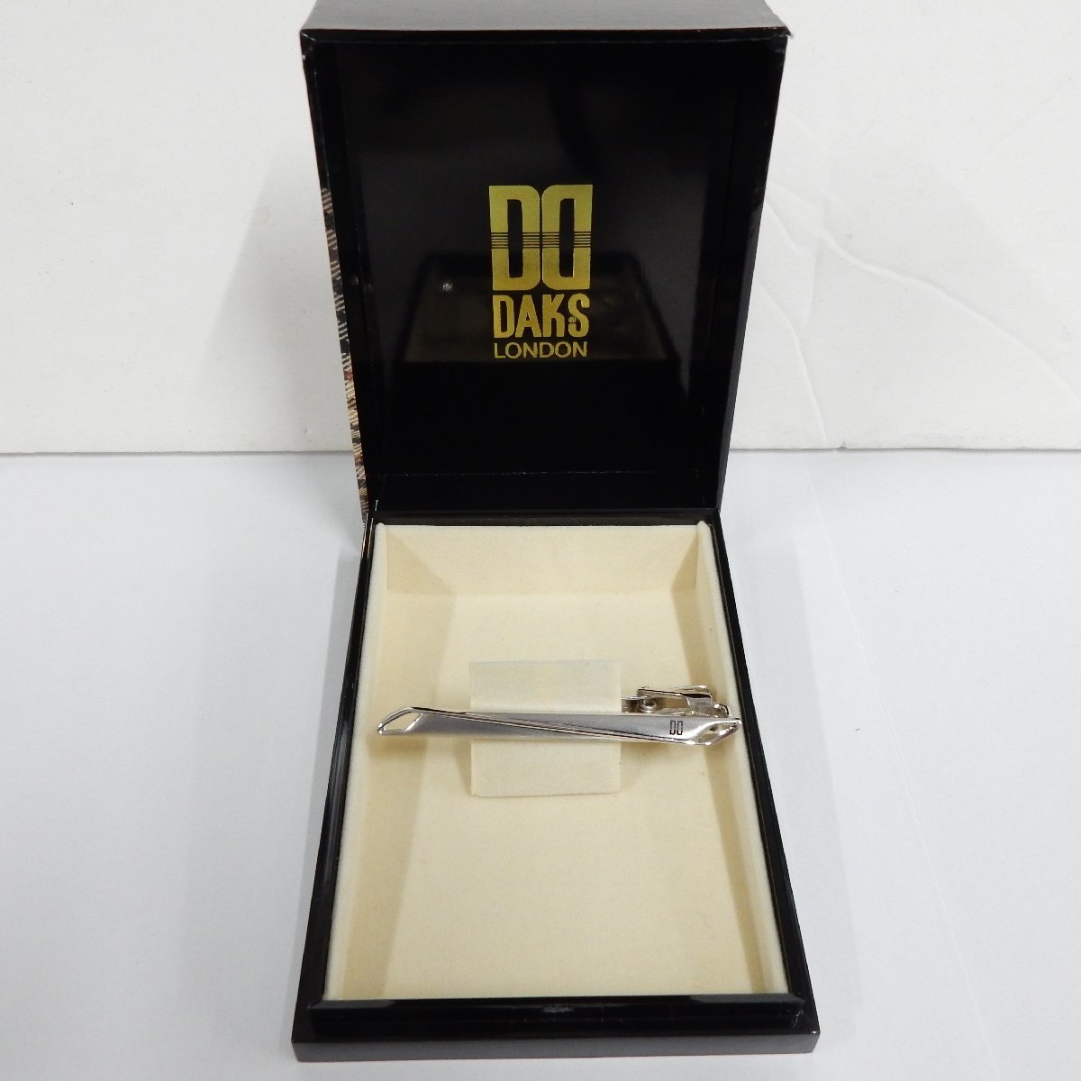 41 DAKS ダックス ネクタイピン シルバーカラー シンプル デザイン アクセサリー(その他)｜売買されたオークション情報、yahooの商品情報をアーカイブ公開 - オークファン ...