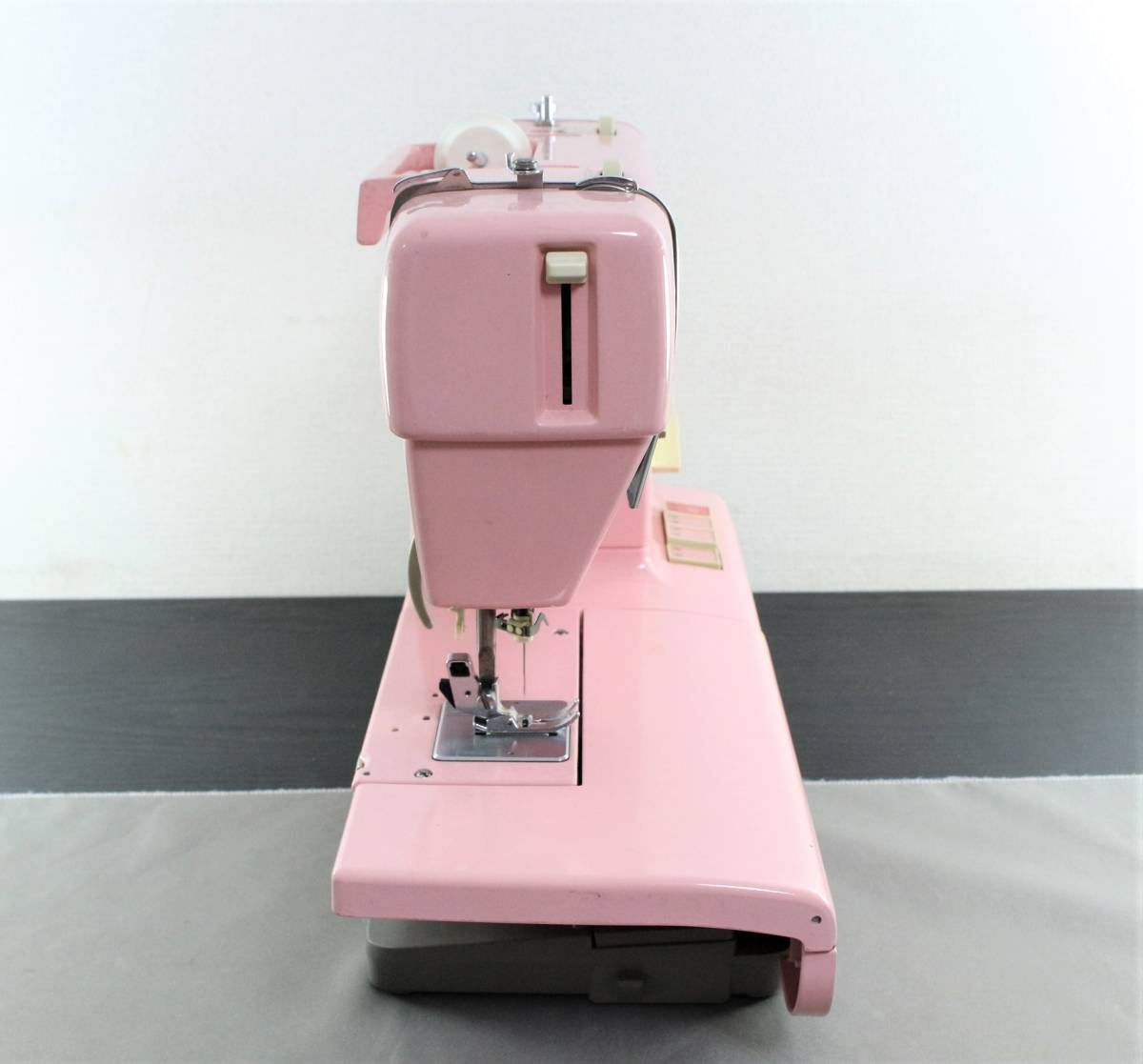 brother ブラザー D1001 ピンク ELECTRONIC SEWING MACHINE ミシン 裁縫 手工芸 アンティーク(ブラザー ...