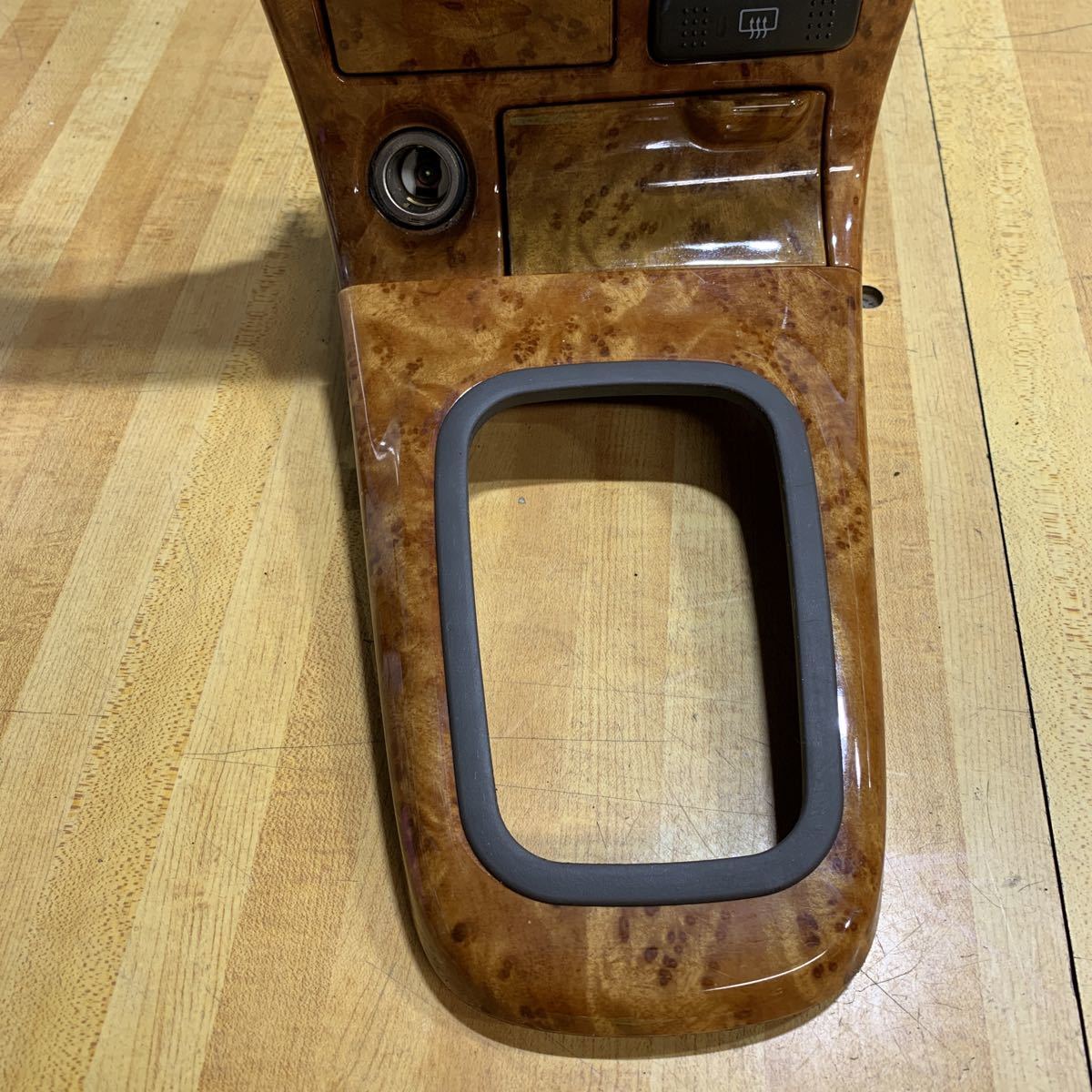 451907 日産 TA-FG10 ブルーバードシルフィ 木目調センターパネル シフトパネル ポケット 灰皿 96941 6N000(日産用 ...