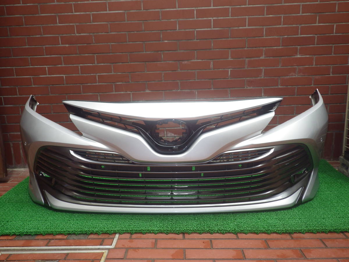 PTM-756 カムリ AXVH70 フロントバンパー センター ロアグリル付 シルバー 1F7 ソナー穴 52119-3T930 個人様宅 ...