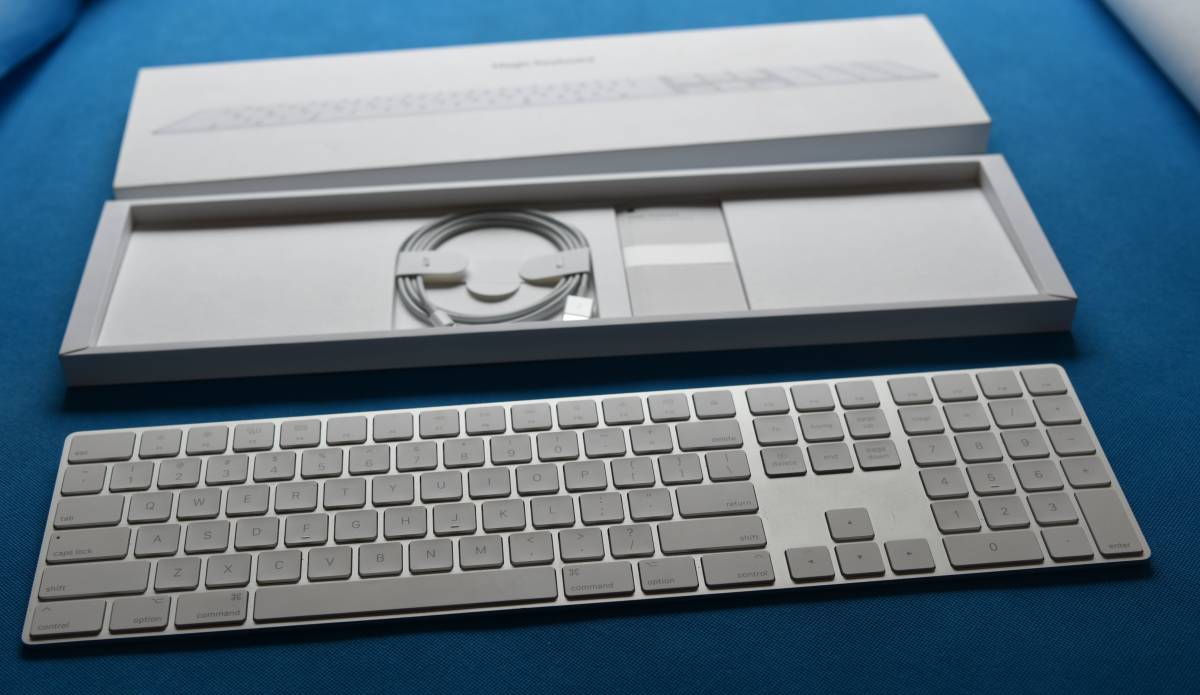 程度良好/ Apple Magic Keyboard with Numeric Keypad US Silver/テンキー付き US配列 ...