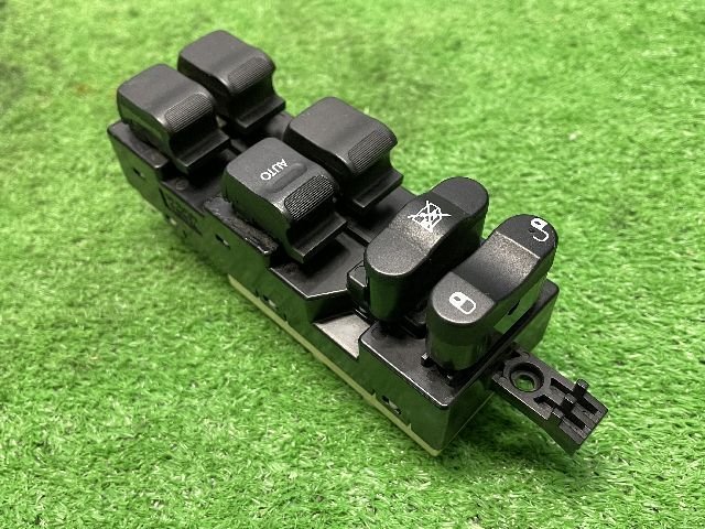 RC1/RC2 R2 右フロント パワーウインドスイッチ 運転席側 PWスイッチ(スバル用)｜売買されたオークション情報、yahooの商品情報 ...