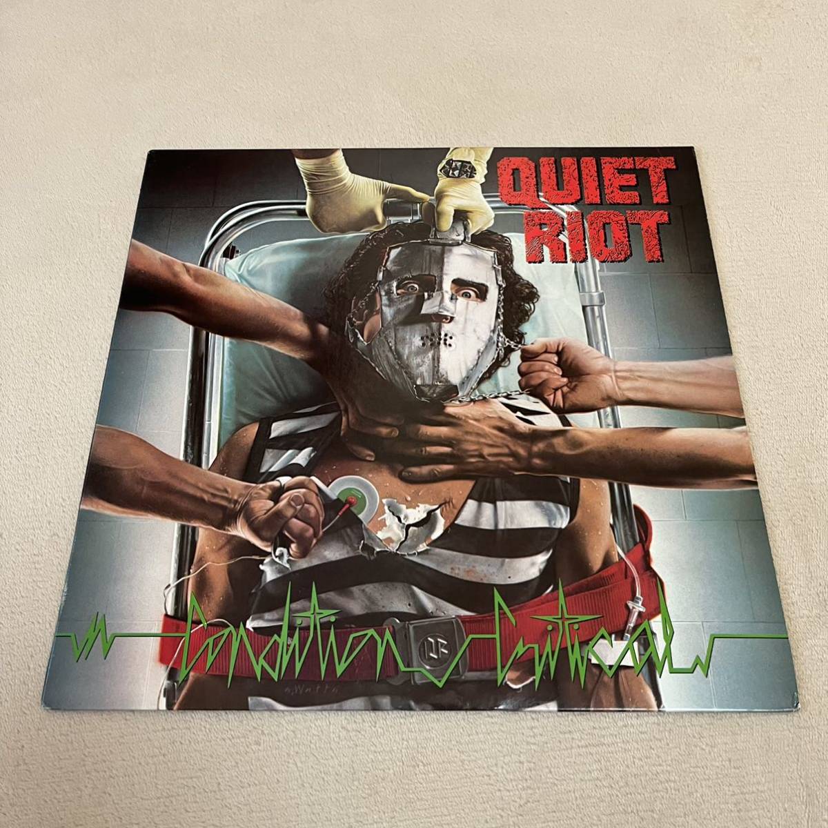 US盤米盤 QUIET RIOT CONDITION CRITICAL クワイエットライオット SIGN OF THE TIMES / LP ...