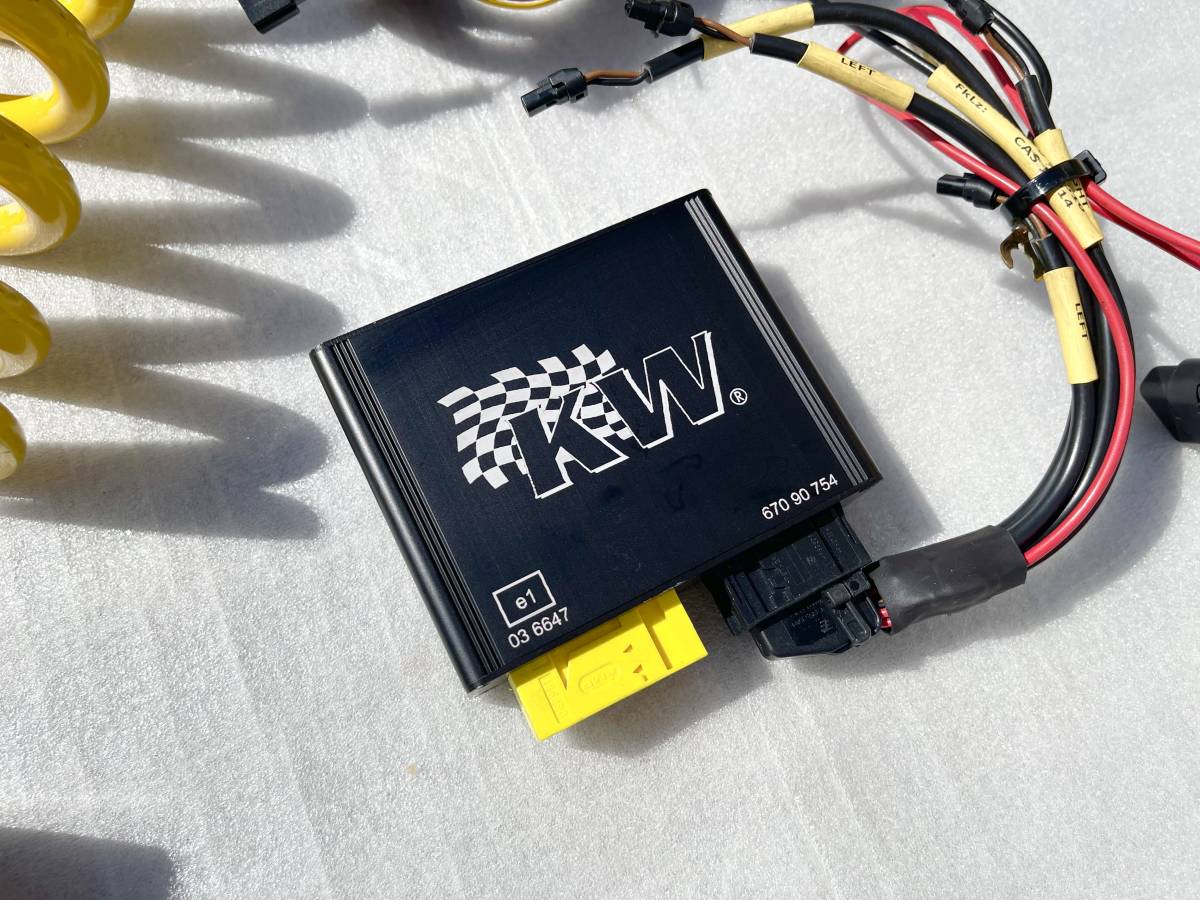 定価556 600円 KW DDC ECU BMW F20 M135 車高調 F22/F23/F30/F31/F34/F32/F33/F36 ...