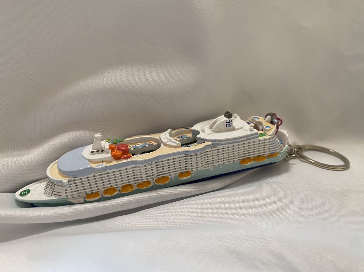 Oasis of the Seas Model Ship Key ring 15cm オアシスオブザシーズ モデルシップキリング(船)｜売買さ ...