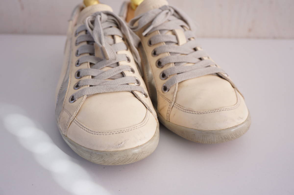 PRADA サイズ 8/27cm相当 レザー スニーカー/靴 プラダ 4E 1835(男性用)｜売買されたオークション情報、yahooの商品情報をアーカイブ公開 - オークファン（aucfan ...