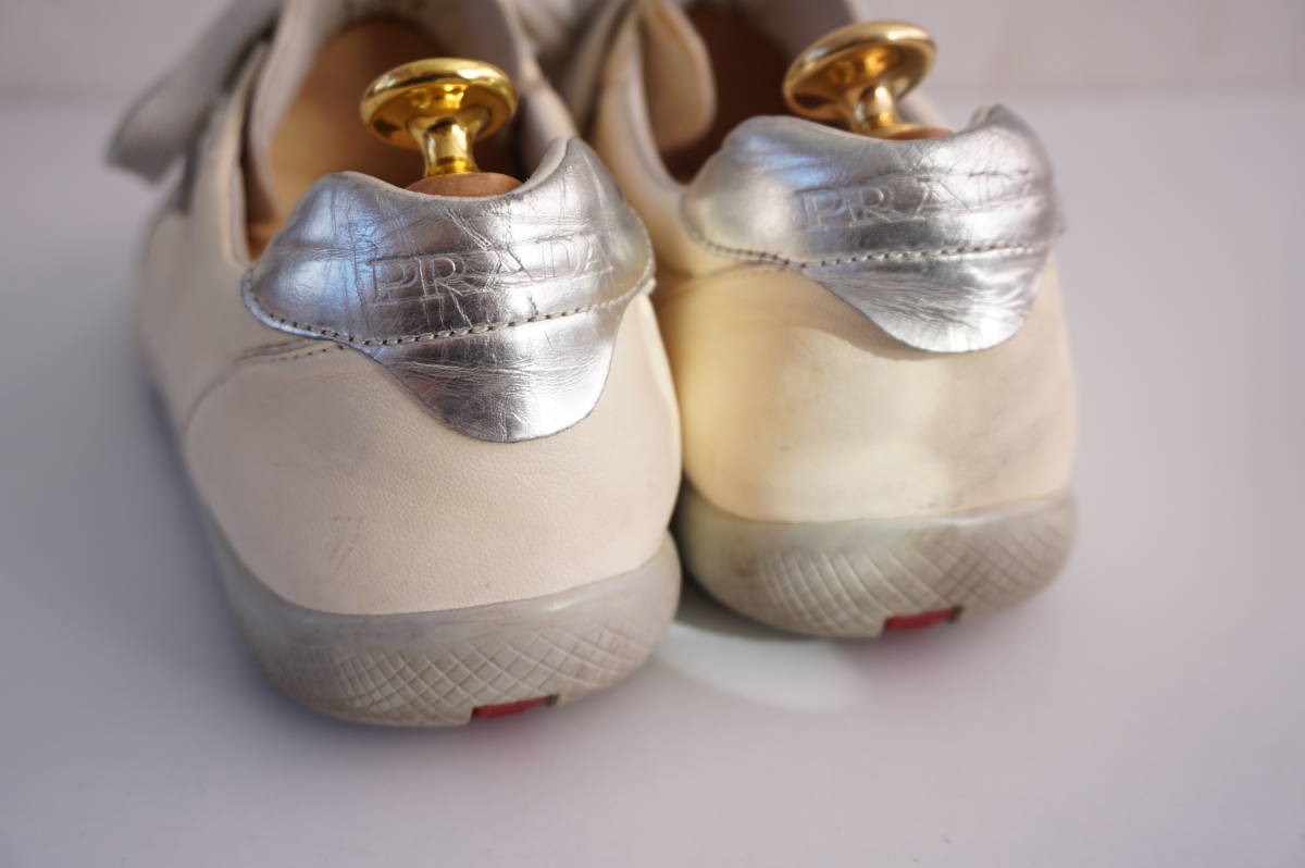 PRADA サイズ 8/27cm相当 レザー スニーカー/靴 プラダ 4E 1835(男性用)｜売買されたオークション情報、yahooの商品情報をアーカイブ公開 - オークファン（aucfan ...