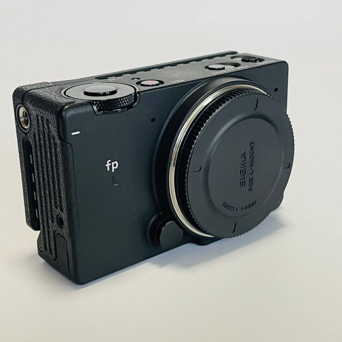 SIGMA fp L ボディ(シグマ)｜売買されたオークション情報、yahooの商品情報をアーカイブ公開 - オークファン（aucfan.com）