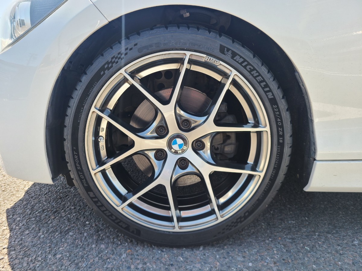 MID RMP 025F PCD120 18インチ 7.5J インセット+43 MICHELIN PILOTSPORT5 225 40 18 タイヤほぼ BMW 1シリーズ F20 F22 ...