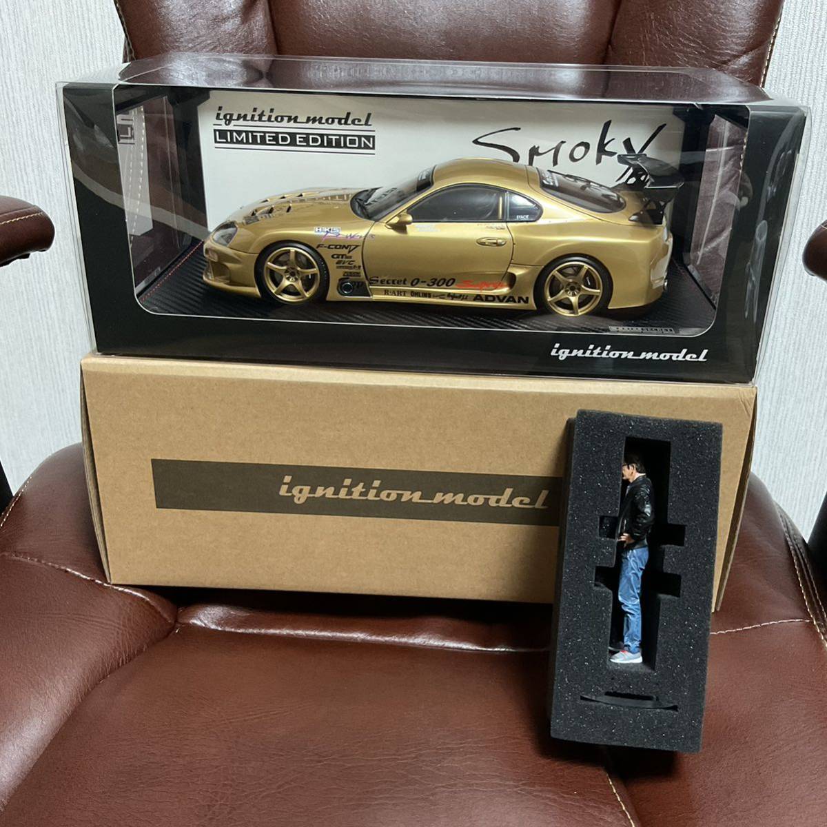 WEB限定 IG2484 1/18 TOP SECRET GT300 Supra JZA80 Gold With Mr. Smokey ...