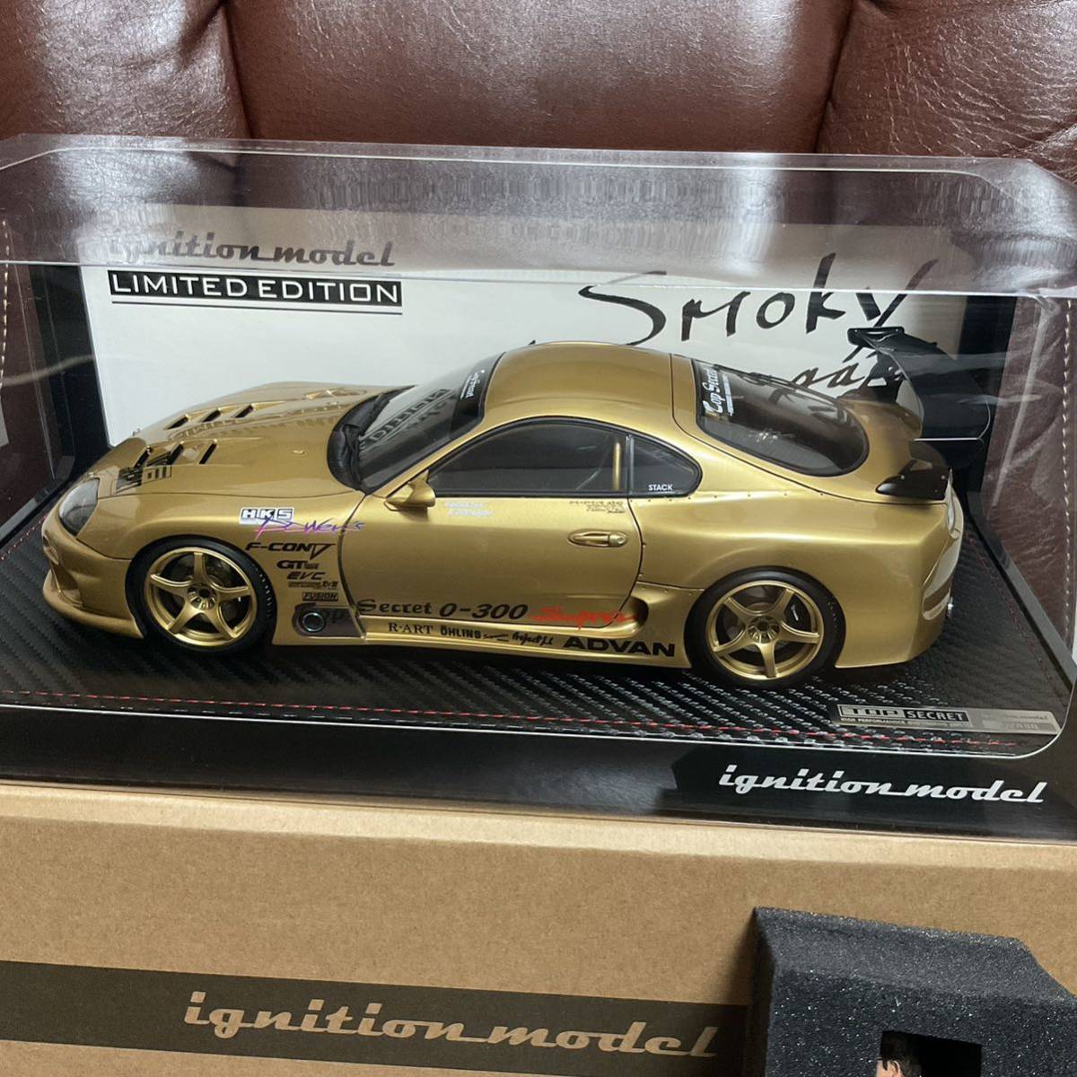 WEB限定 IG2484 1/18 TOP SECRET GT300 Supra JZA80 Gold With Mr. Smokey ...