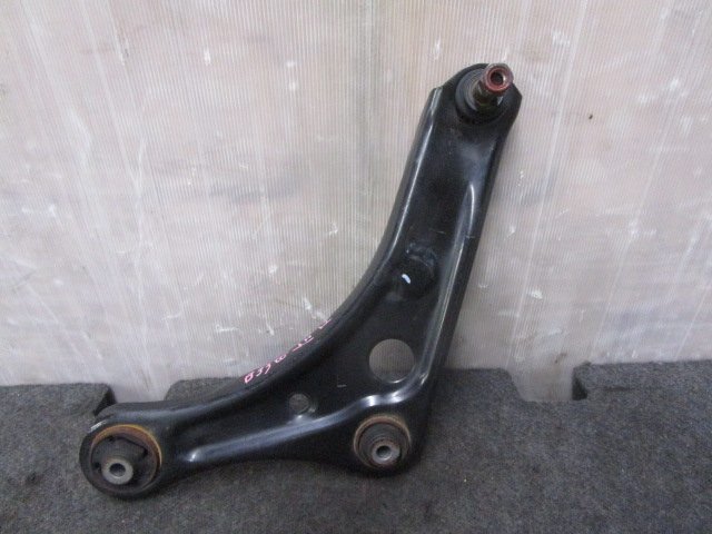 eKワゴン B33W 左 フロント ロアアーム MQ715265 テストOK 50718Km カラーNo.W13 BR06 5BA-B33W ...