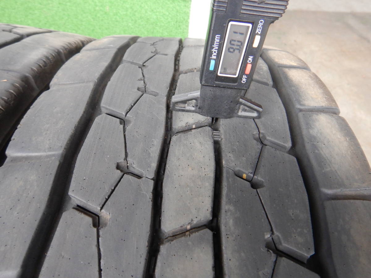DUNLOP ENASAVE SP688 245/70R19.5 136/134J 残り溝:4本10.4mm/2本9mm/2本8.5mm以上 ...