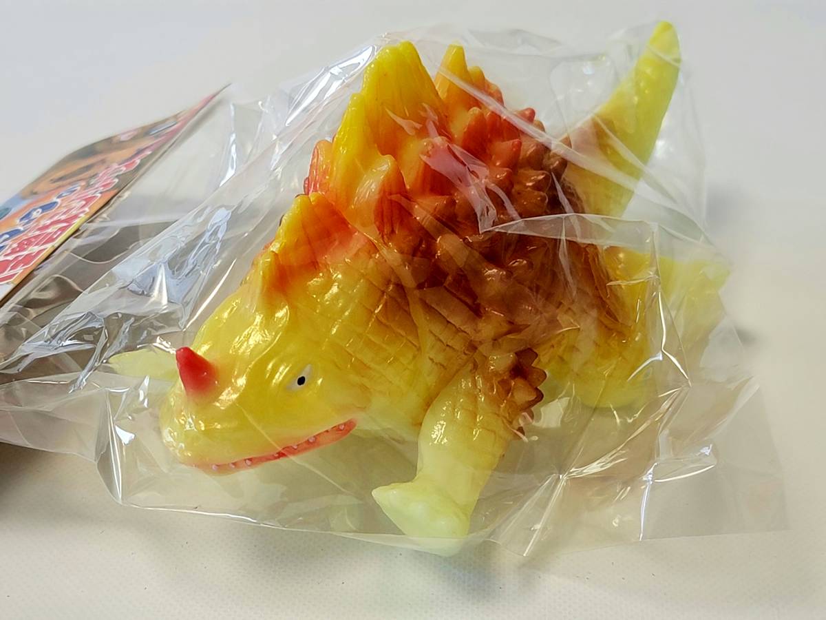 ヤモマーク ザンボラー 蓄光 Yamomark Zumbolar G.I.D ソフビ sofvi ウルトラセブン ウルトラマン ...