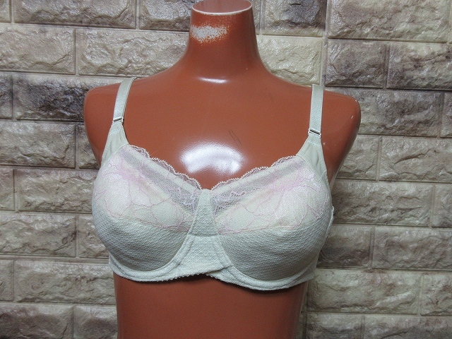 G-258 シャルレ FA261 ワイヤー入/美意識ブラジャー C75(Cカップ)｜売買されたオークション情報、yahooの商品情報をアーカイブ公開 - オークファン（aucfan.com）