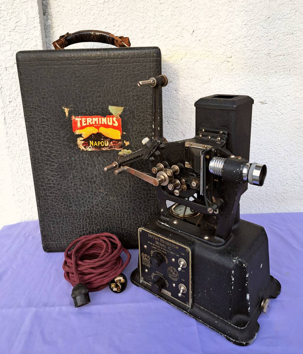 米国製DEVRY PROJECTOR MODEL-C 16mm映写機 デブリ16mmプロジェクター ハードキャリングケース レトロ ...
