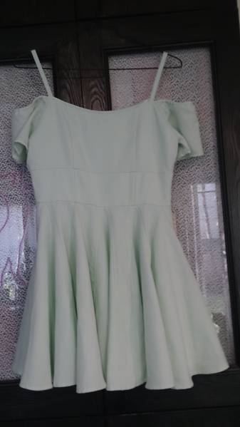 dazzlin ダズリン 肩あきフレアワンピース snidel(ダズリン)｜売買されたオークション情報、yahooの商品情報をアーカイブ公開 - オークファン（aucfan.com）