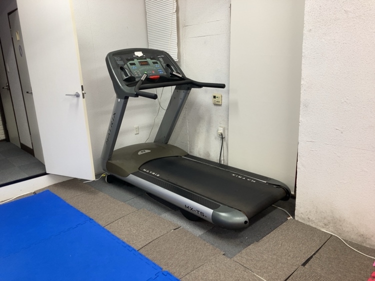 MATRIX マトリックス MX-T5X トレッドミル 200V 業務用 エリア限定 埼玉県川口市発(ランニングマシン、ウォーキングマシン ...