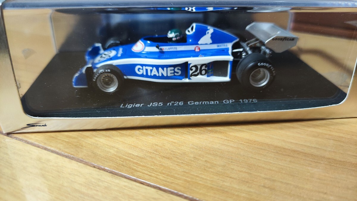 スパーク 1/43 リジェ JS5 ドイツGP #26 J.ラフィー GITANES仕様 Spark 1/43 Ligier JS5 No.26 German GP 1976 Jaques ...
