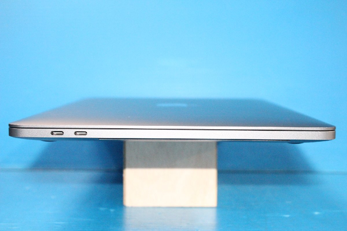 Apple MacBook Pro 13インチ 2020 Thunderbolt 3ポート x 4 / Core i7-1068NG7 2 ...