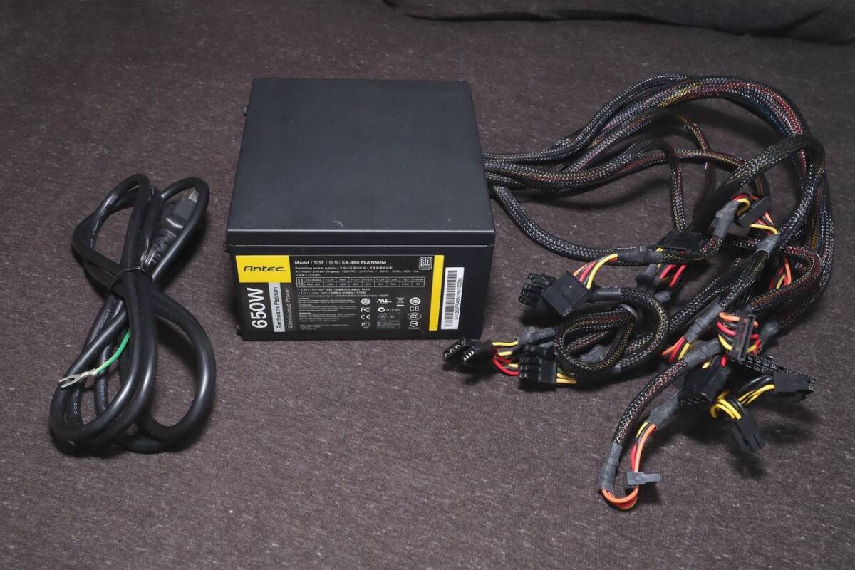 Antec アンテック EarthWatts EA-650-PLATINUM +12V 4系統 各30A ATX12V V2.32 ...