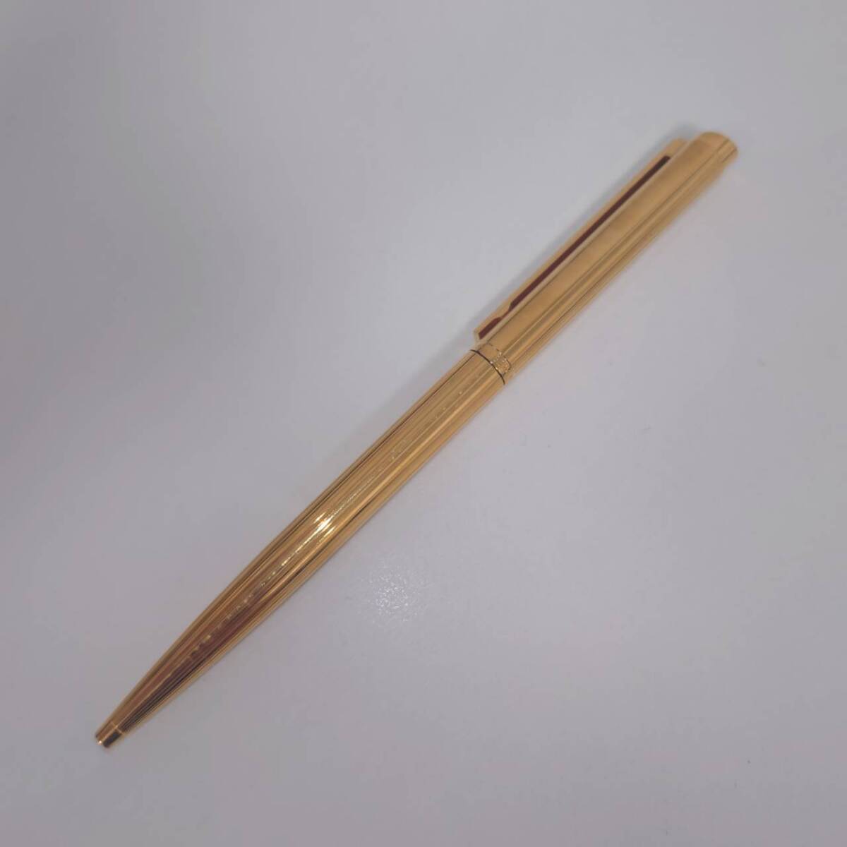 dunhill ダンヒル ジェムライン ツイスト式ボールペン WR226G 筆記〇 箱付き 筆記用具 文房具 ゴールド コレクション 8409(ダンヒル)｜売買されたオークション情報 ...