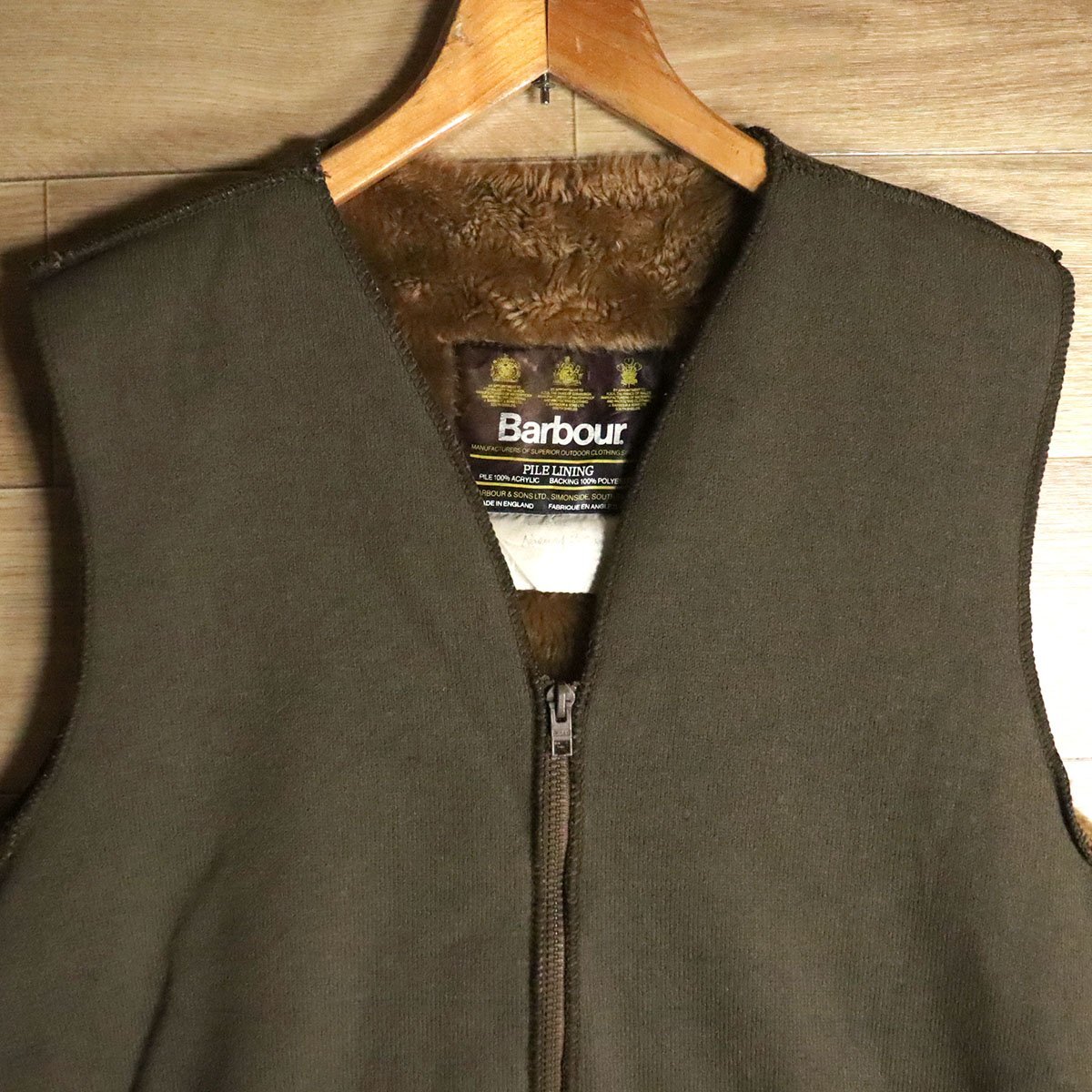 H5Y/Y5.3-4 90s イギリス製 Barbour バブアー ボアライナーベスト ファーライナー LARGE メンズ OPTIジッパー ...