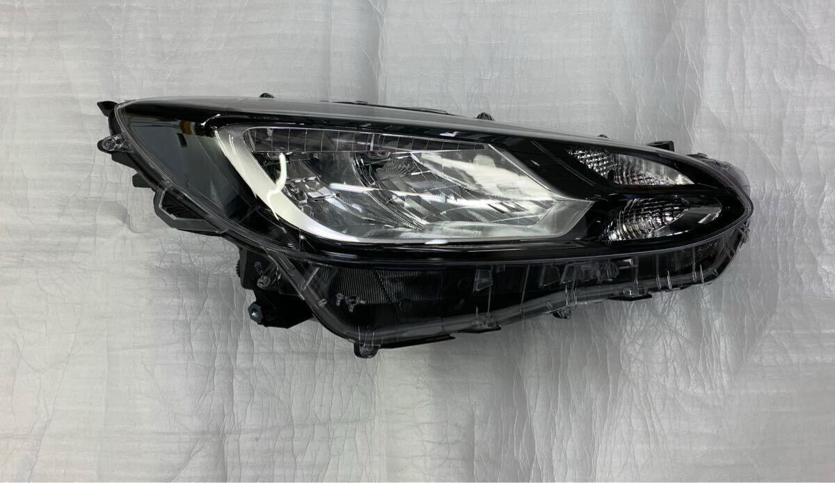 トヨタ アクア 純正 LED 右 ヘッドライト 81105-52N70(ヘッドライト)｜売買されたオークション情報、yahooの商品情報を ...