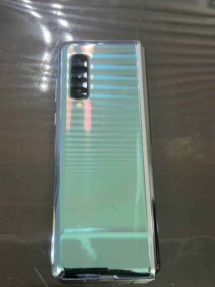 A114 現状品 au SCV44 スマホ SAMSUNG Galaxy Fold SIMロックあり IARR(Android)｜売買された ...