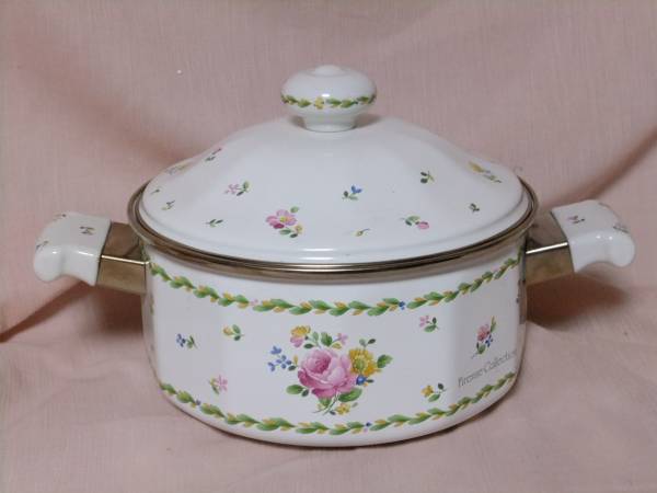 EJIRY エジリー フィレンツェ ホーロー 両手鍋 琺瑯 ほうろう(両手鍋)｜売買されたオークション情報、yahooの商品情報をアーカイブ ...