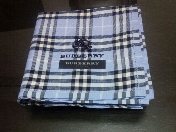 バーバリー ハンカチ 紳士用品 BURBERRY(服飾小物)｜売買されたオークション情報、yahooの商品情報をアーカイブ公開 - オークファン（aucfan.com）