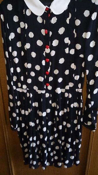 chestyインポート twentyseven names ドットプリーツワンピース(Sサイズ)｜売買されたオークション情報、yahooの商品情報をアーカイブ公開 - オークファン ...