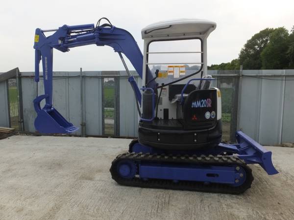 三菱MM20SRゴムクローラ 2tクラス1813hミニ油圧ショベル(建設機械、重機)｜売買されたオークション情報、yahooの商品情報を ...