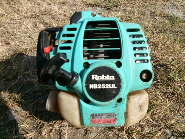草刈り機 草刈機 エンジン ロビン NB252 ジャンク(パーツ)｜売買されたオークション情報、yahooの商品情報をアーカイブ公開 - オークファン（aucfan.com）